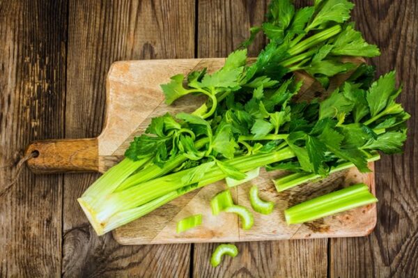 Apio Fresco y Saludable - Sabor y Nutrición a Domicilio